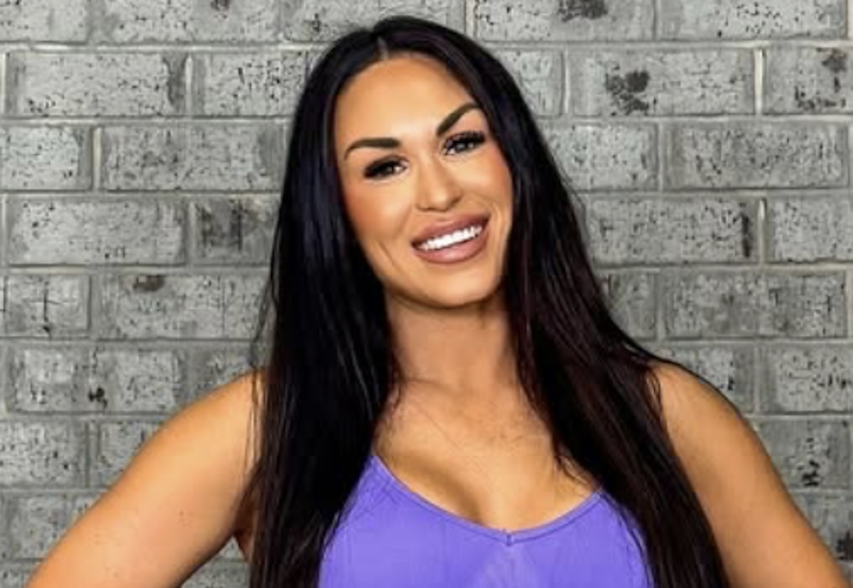 Influencer Jessica Bass James in Two-Piece Workout Gear Shares ...