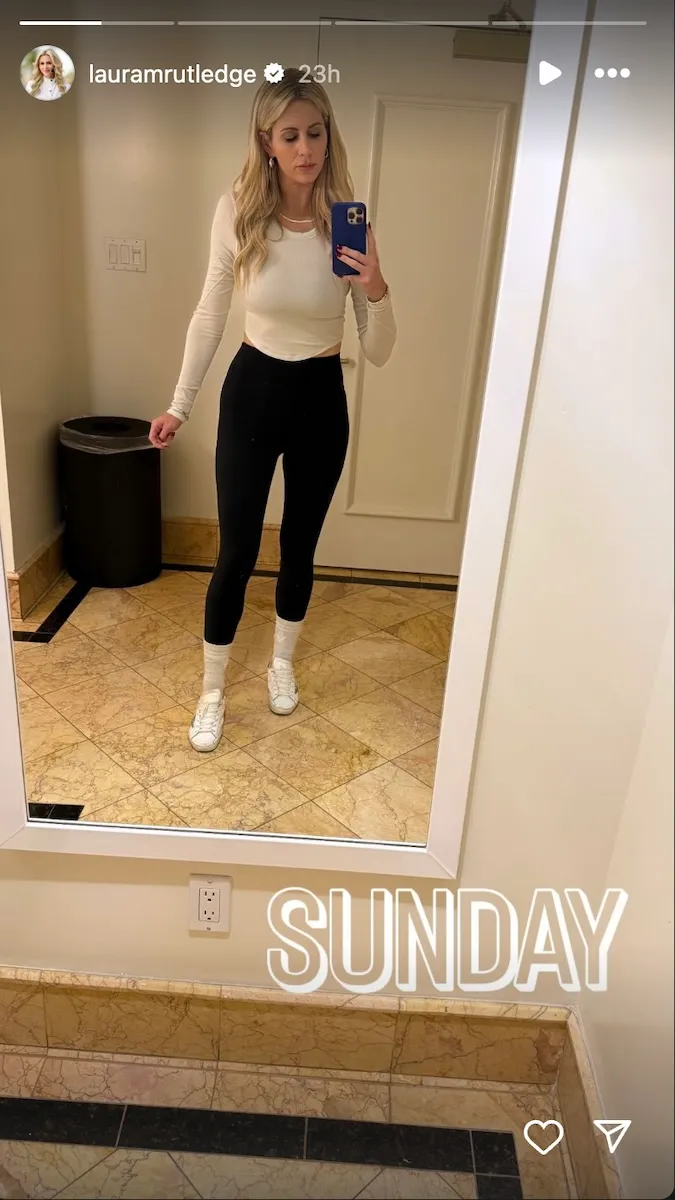 Monday Night Football Star Laura Rutledge in Two-Piece Workout Gear ...