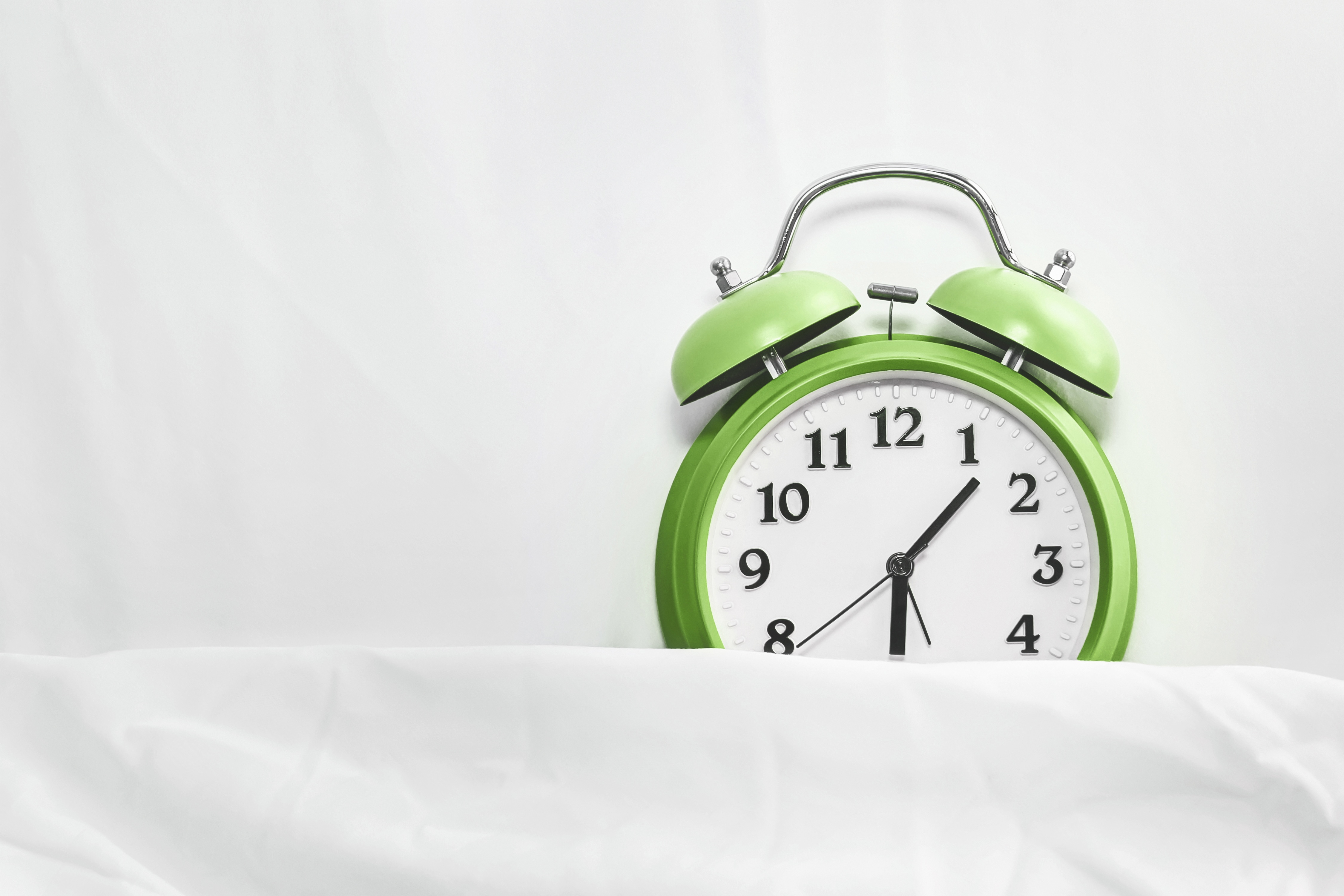 Yoga Influencer Kino MacGregor in Two-Piece Workout Gear Does "Yoga in ...