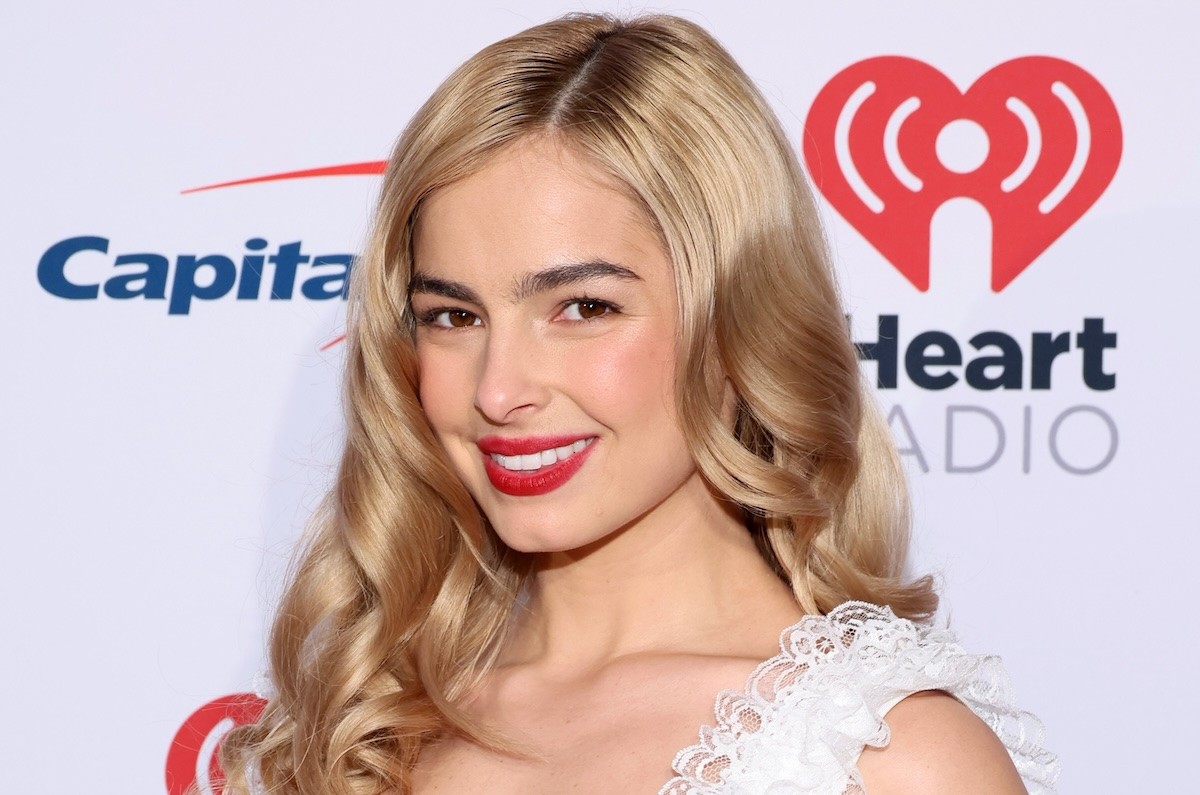 Addison Rae In Bikini Stuns On London Tour Stop — Celebwell