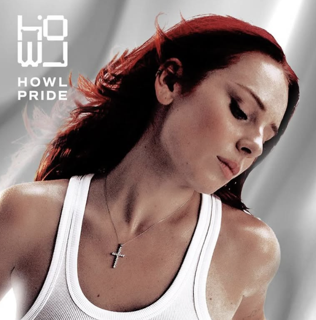 Singer Rose Gray In Bikini Shares "Mid Summer In Bloom" — Celebwell